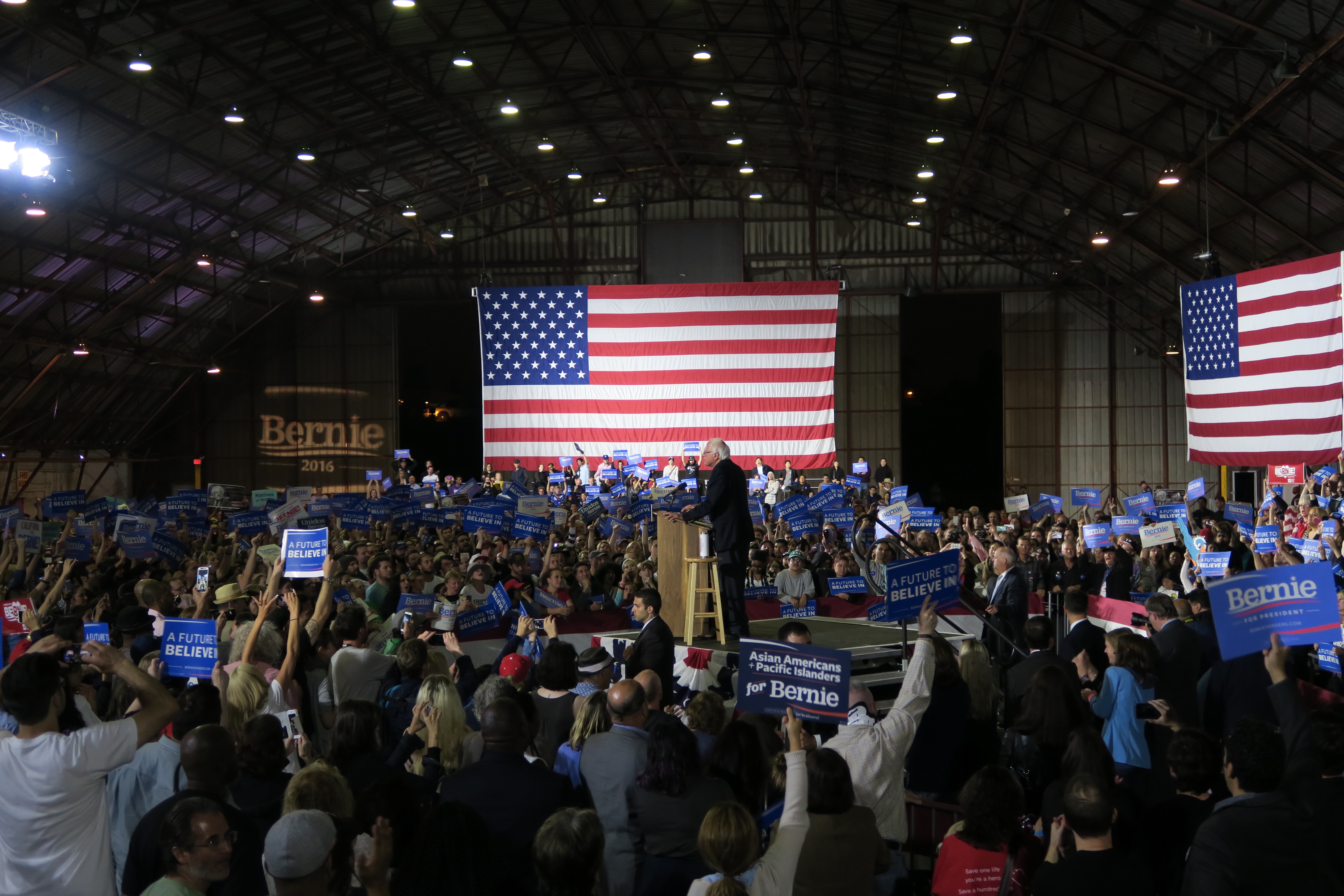 The boy behind the bus - Yale Daily News